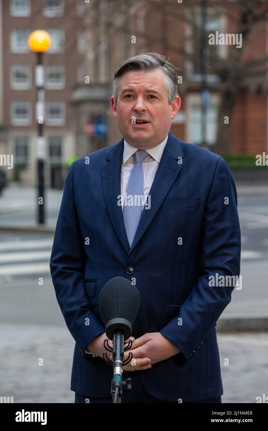 Talking politician fire hi-res stock photography and images - Alamy