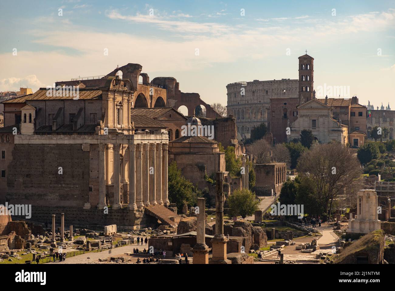 A picture of the Roman Forum and the Colosseum Stock Photo - Alamy