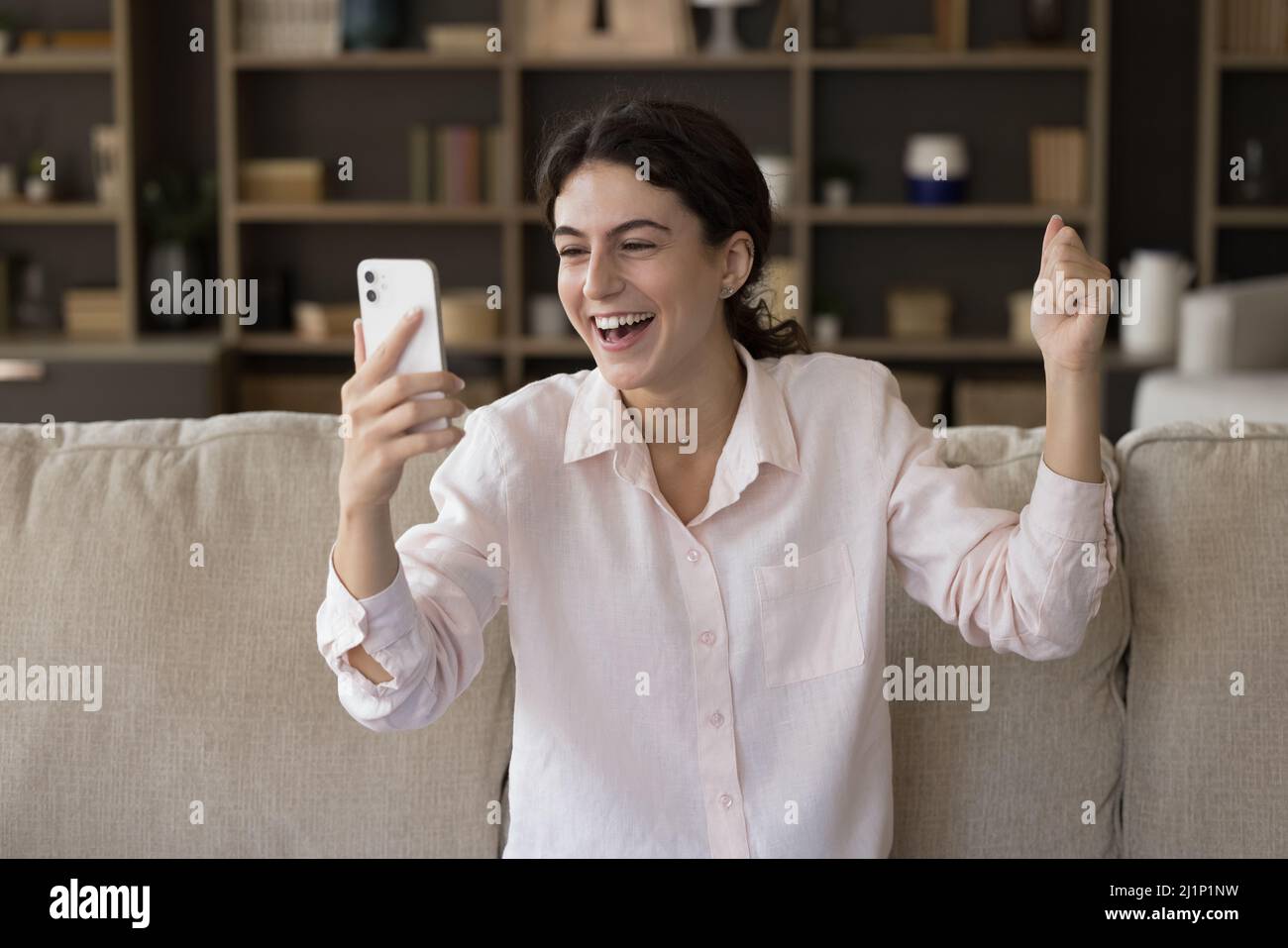 Girl staring at screen hi-res stock photography and images - Alamy