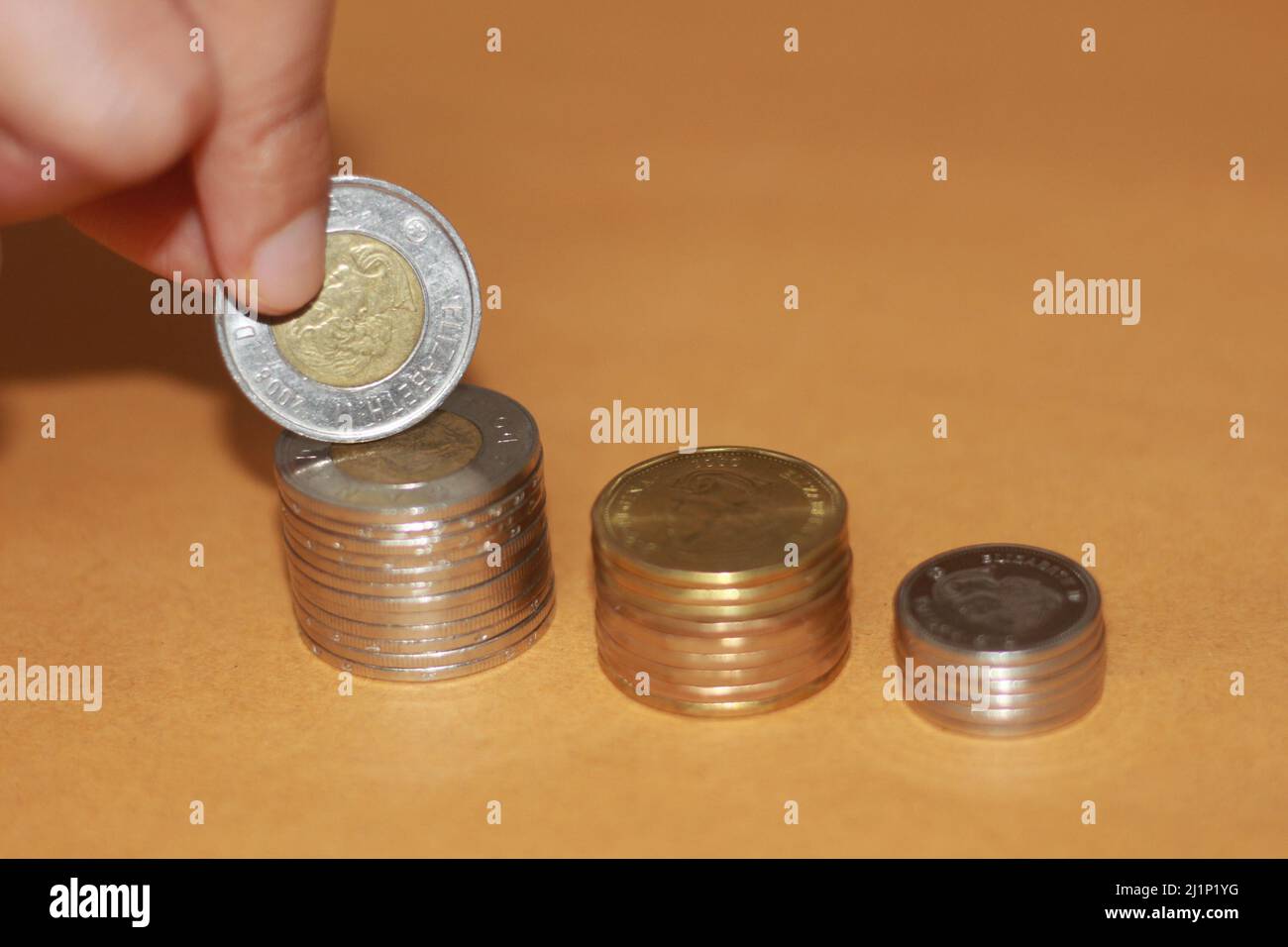 Close up coins hi-res stock photography and images - Alamy