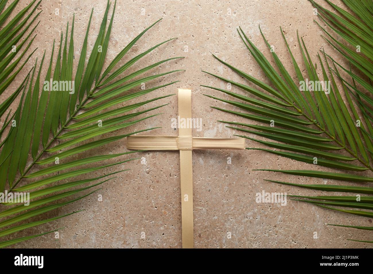 Palm leaf cross hi-res stock photography and images - Alamy