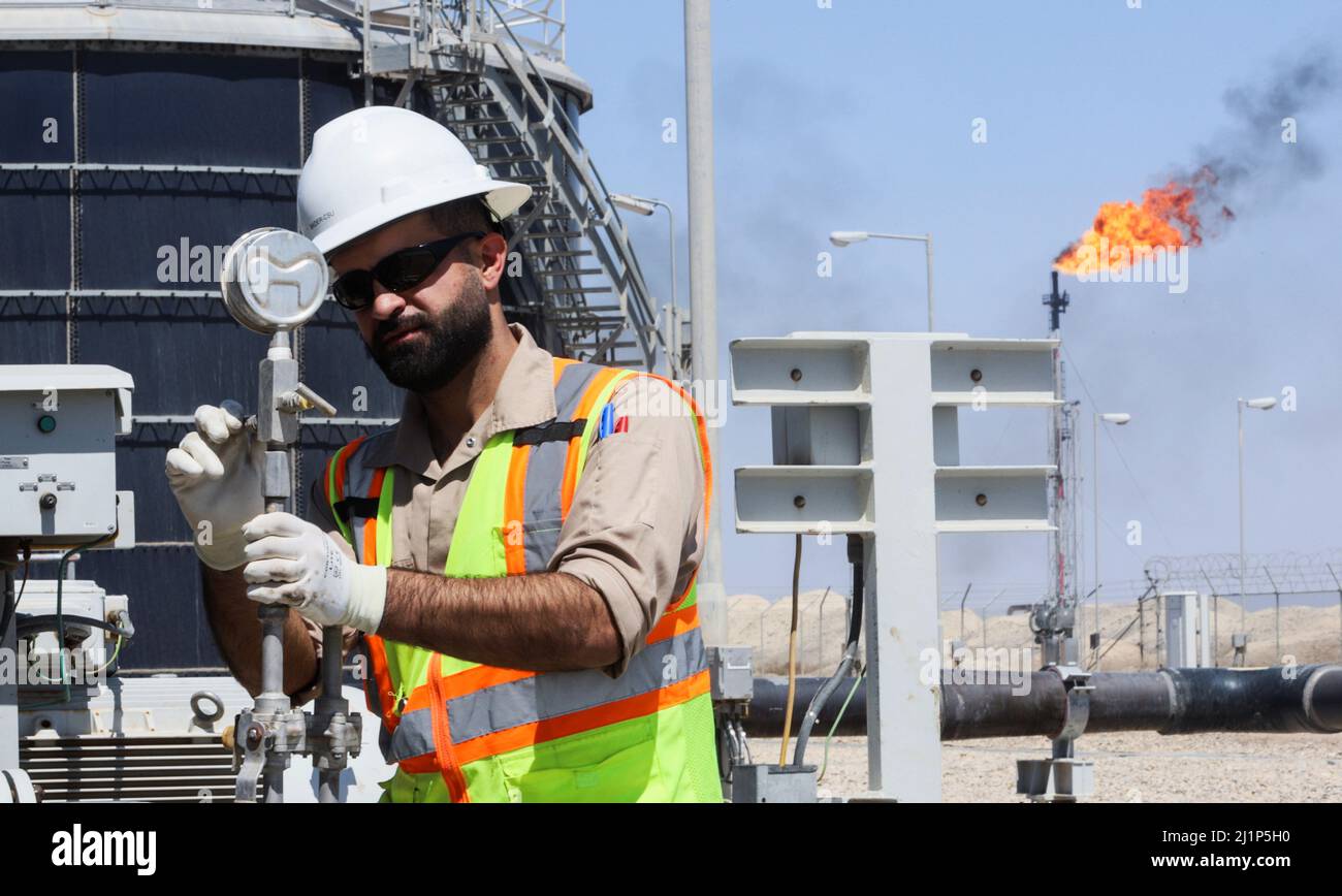 Majnoon hi-res stock photography and images - Alamy