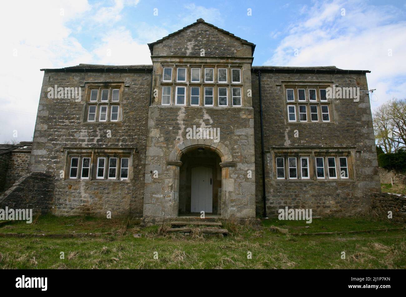 Menacing house hi-res stock photography and images - Alamy