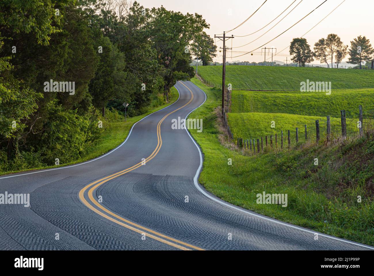 Paved country road hi-res stock photography and images - Alamy