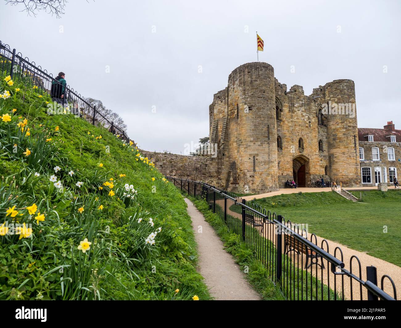 Tonbridge, Kent, UK. 27th Mar, 2022. UK Weather: an overcast afternoon ...