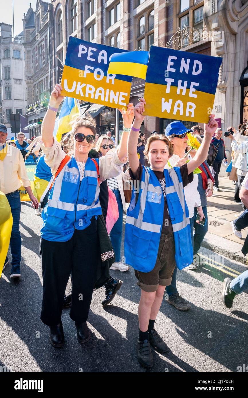 Thousands march in solidarity against the war in Ukraine. 'London ...