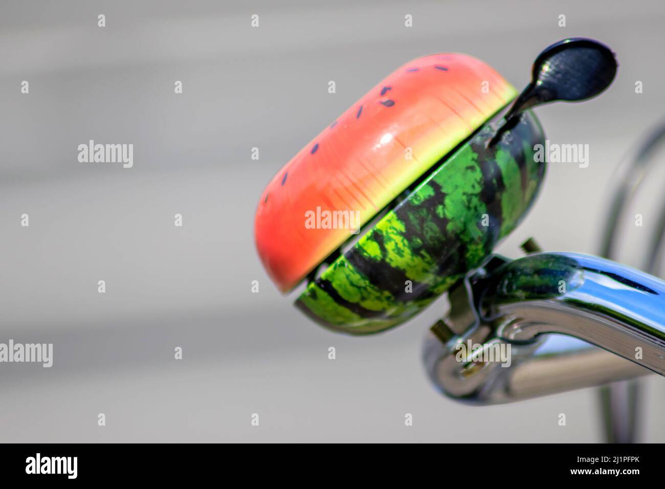 Melon bike bell ensures security in the road traffic for bikers and ...