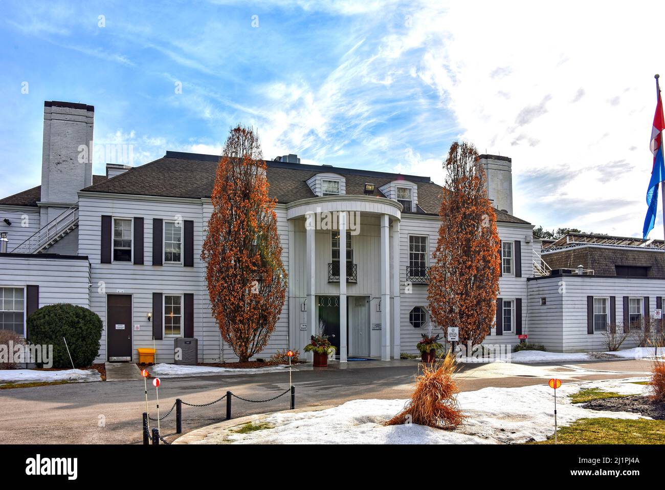 Shouldice hernia centre hi-res stock photography and images - Alamy