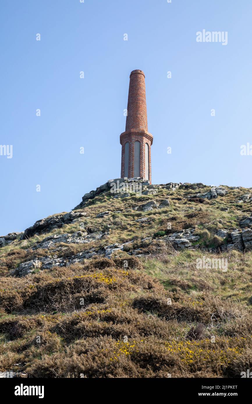 Monument on the top of Cape Cornwall, Cornwall,UK Stock Photo - Alamy