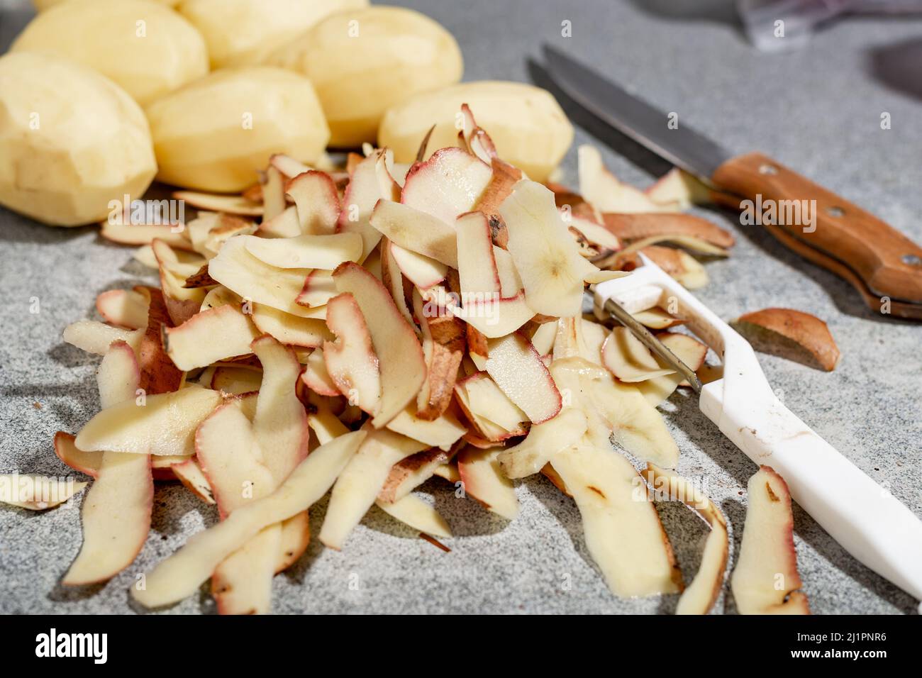 Lots potatoes hi-res stock photography and images - Alamy
