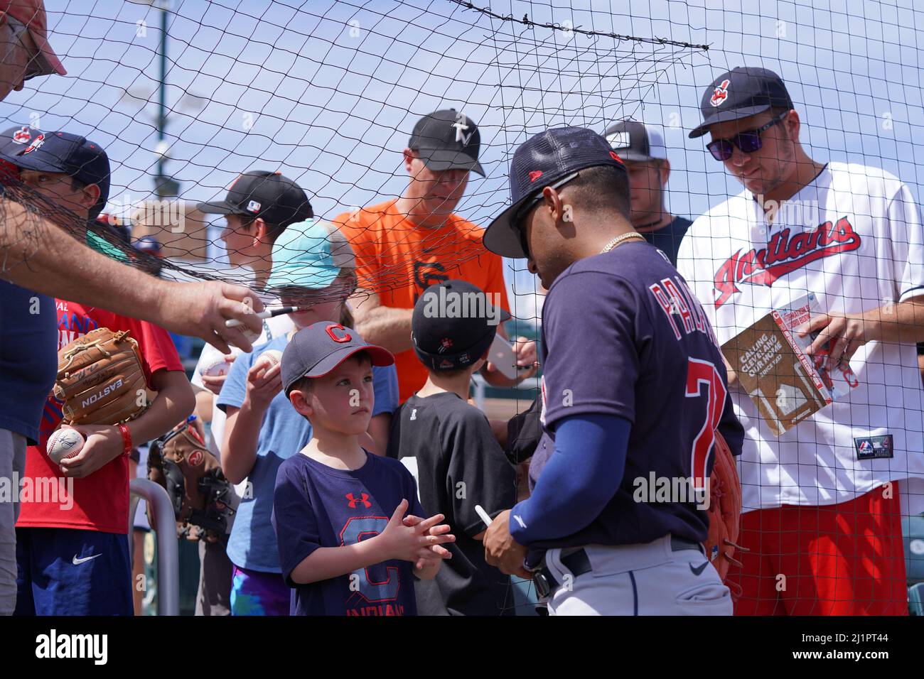 Autographs 2022 hi-res stock photography and images - Alamy