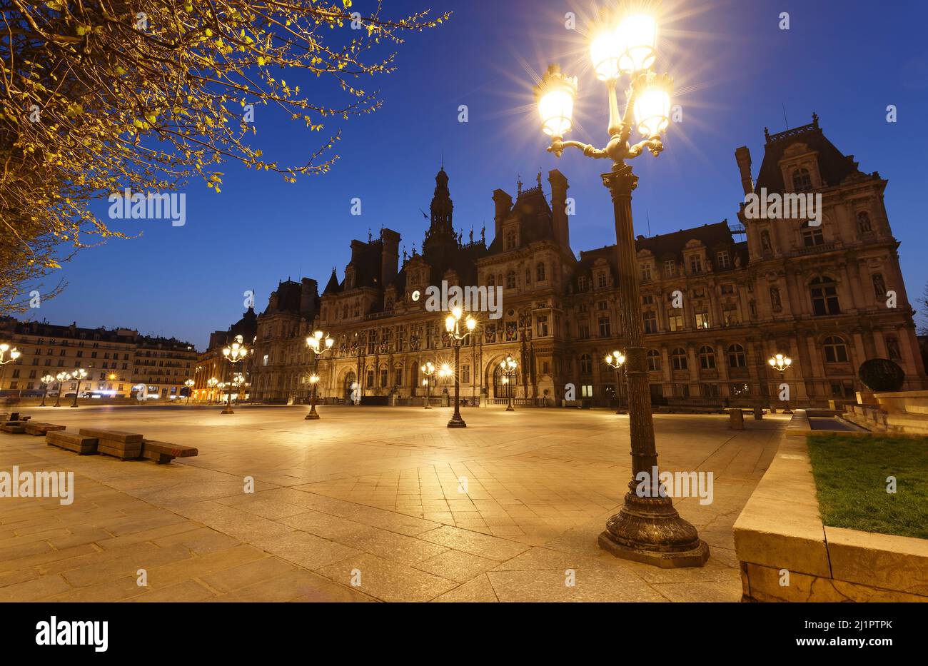 City Hall in Paris at night - building housing City of Paris ...