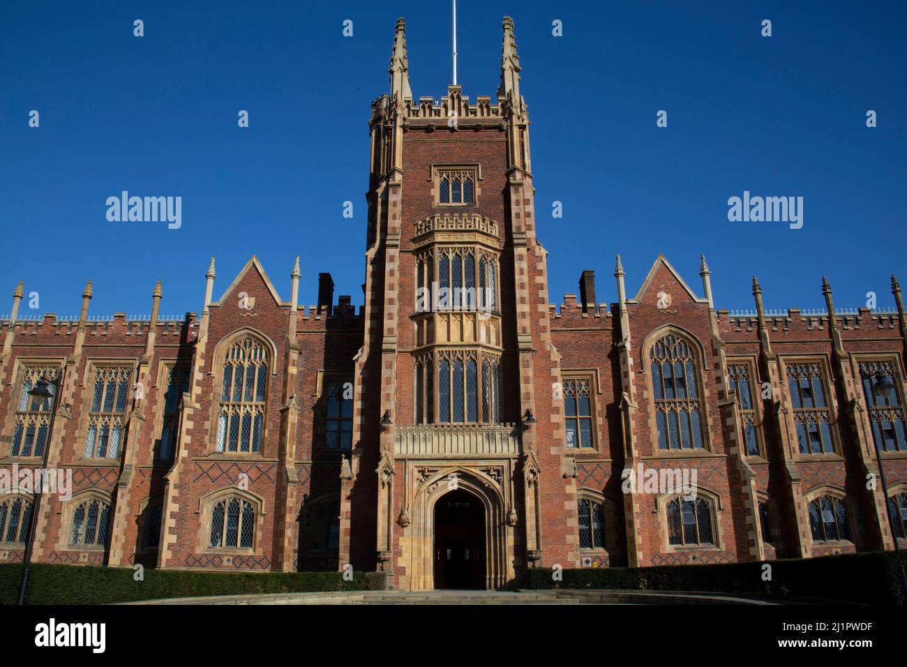 The Lanyon Building Entrance Queen's University Belfast, Northern ...
