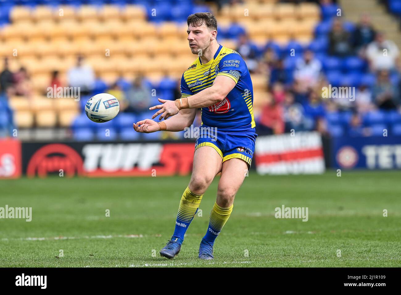 George Williams #7 of Warrington Wolves in action Stock Photo - Alamy