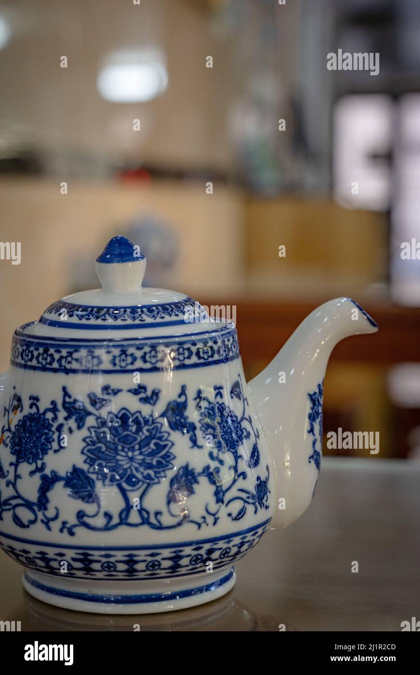 Vertical shot blue teapot hi-res stock photography and images - Alamy