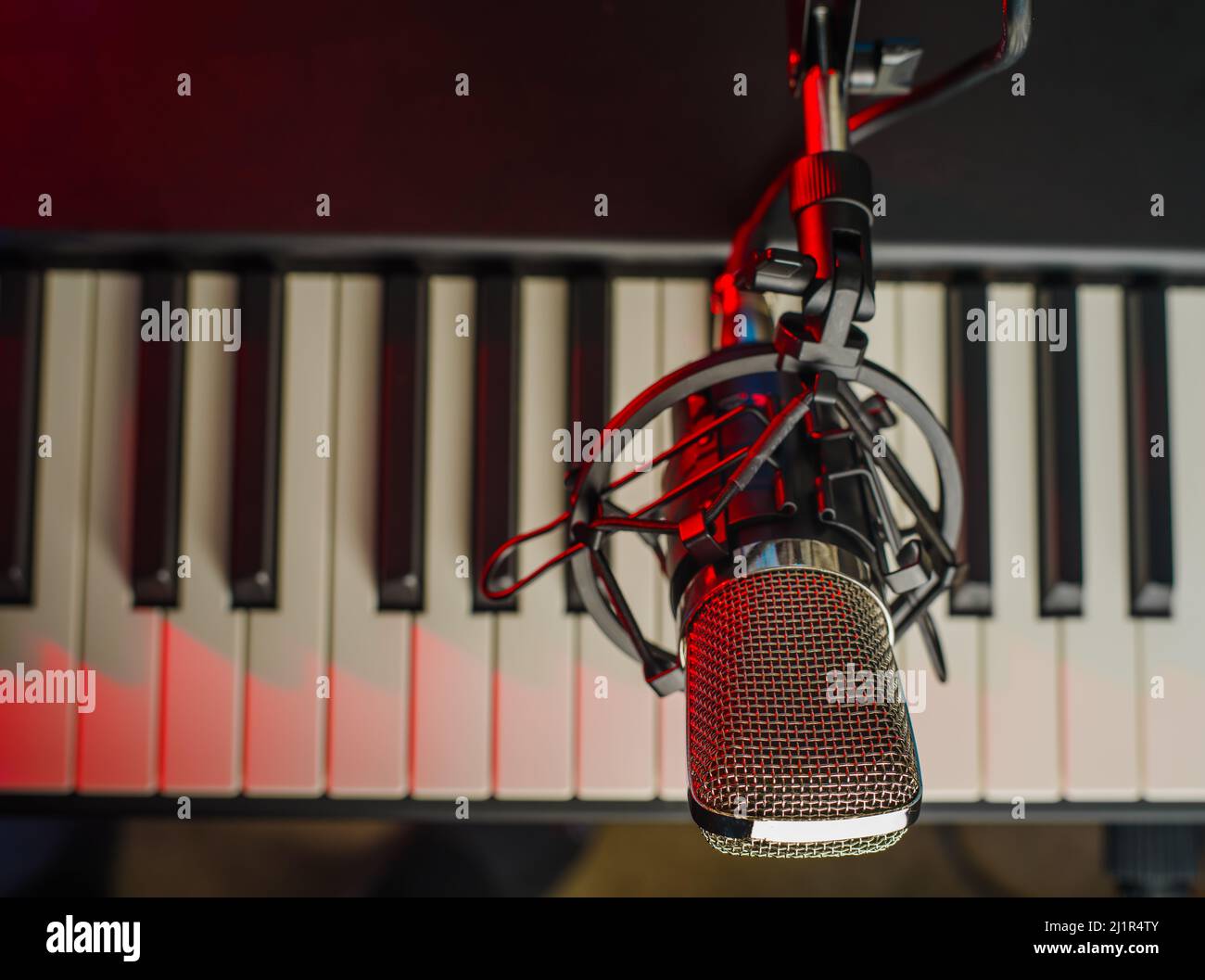 Disco midi hi-res stock photography and images - Alamy