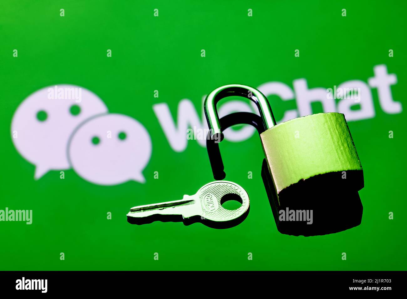 Wechat logo china hi-res stock photography and images - Alamy