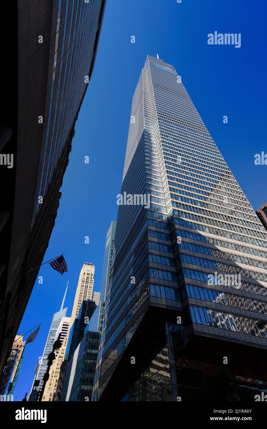 Newly built One Vanderbilt Building stands among Midtown Manhattan NYC ...
