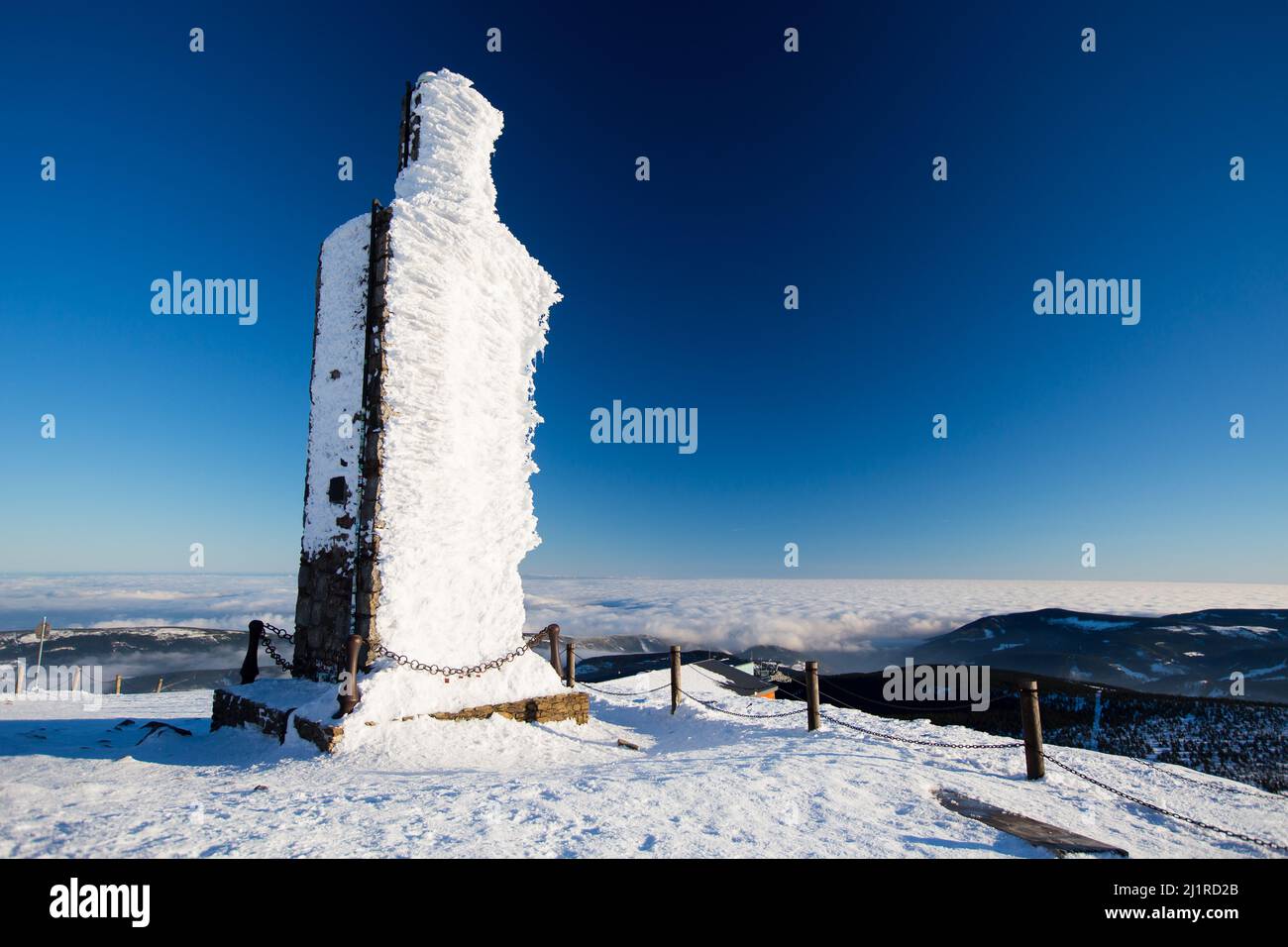 Frozen building, Sniezka peak, Karkonosze, Poland Stock Photo - Alamy
