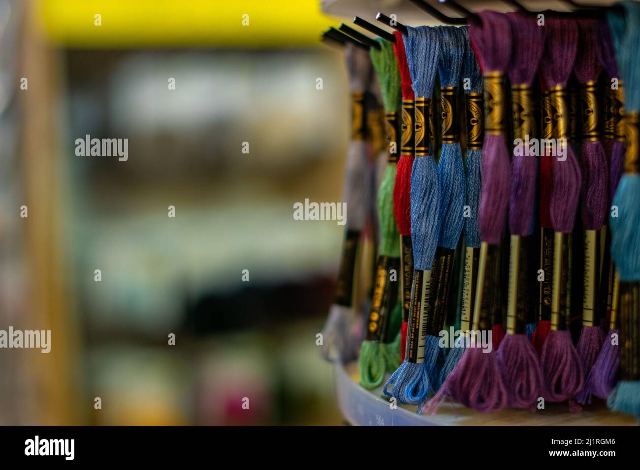 Thread colors display hi-res stock photography and images - Alamy