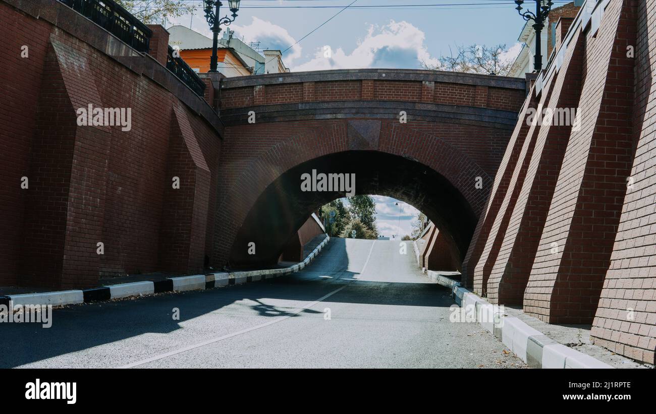 Roadway over bridge hi-res stock photography and images - Alamy