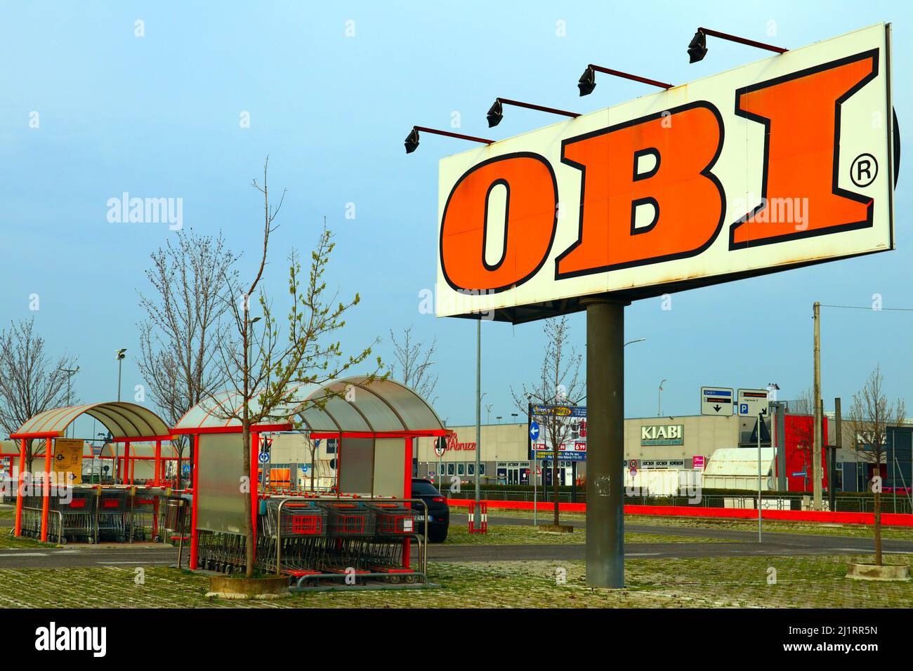 Obi retail chain hi-res stock photography and images - Alamy