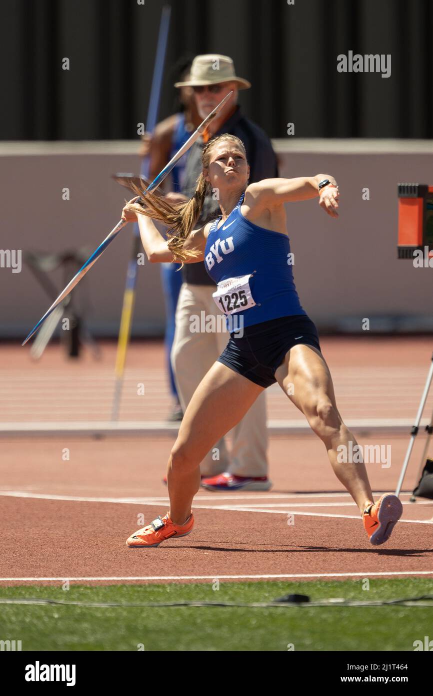 Brigham Young’s Ockera Myrie throws the javelin in the heptathlon ...