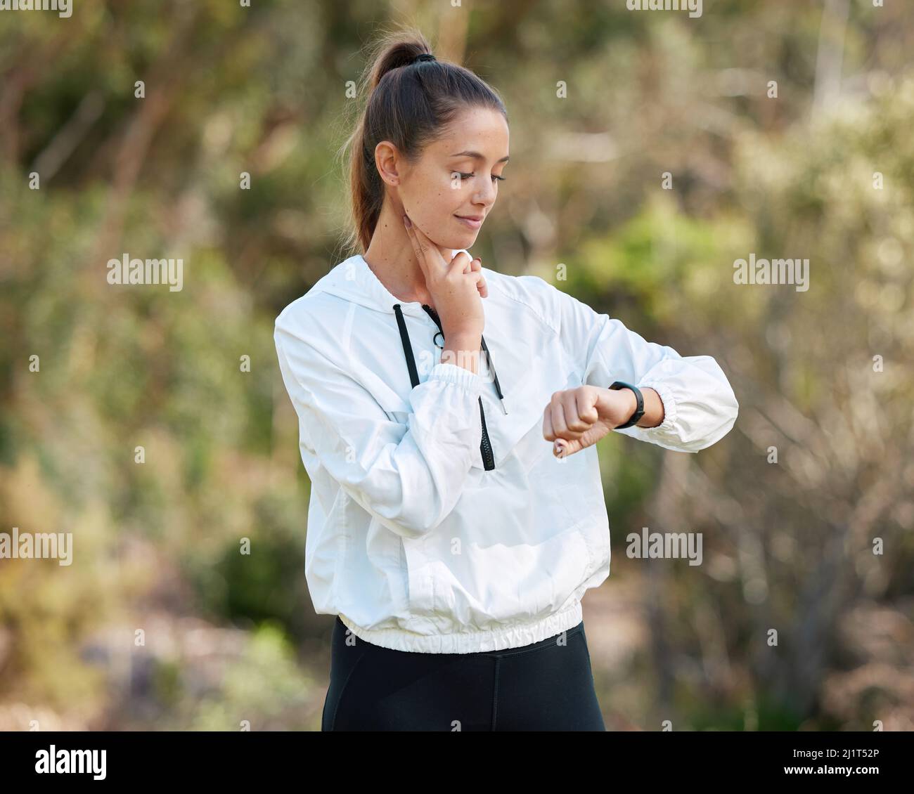Checking pulse neck hi-res stock photography and images - Alamy