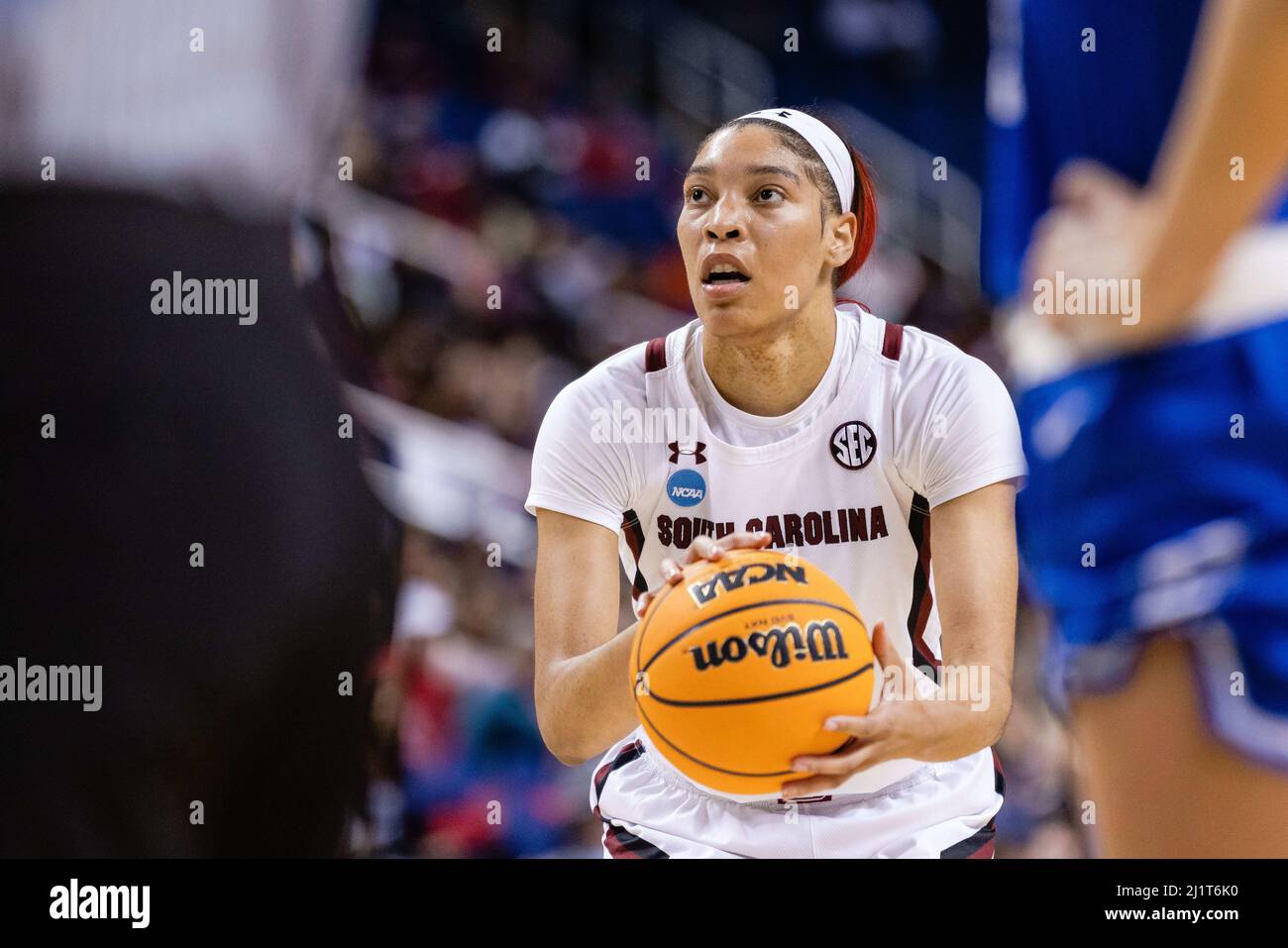 March 27, 2022: South Carolina Gamecocks forward Victaria Saxton (5 ...