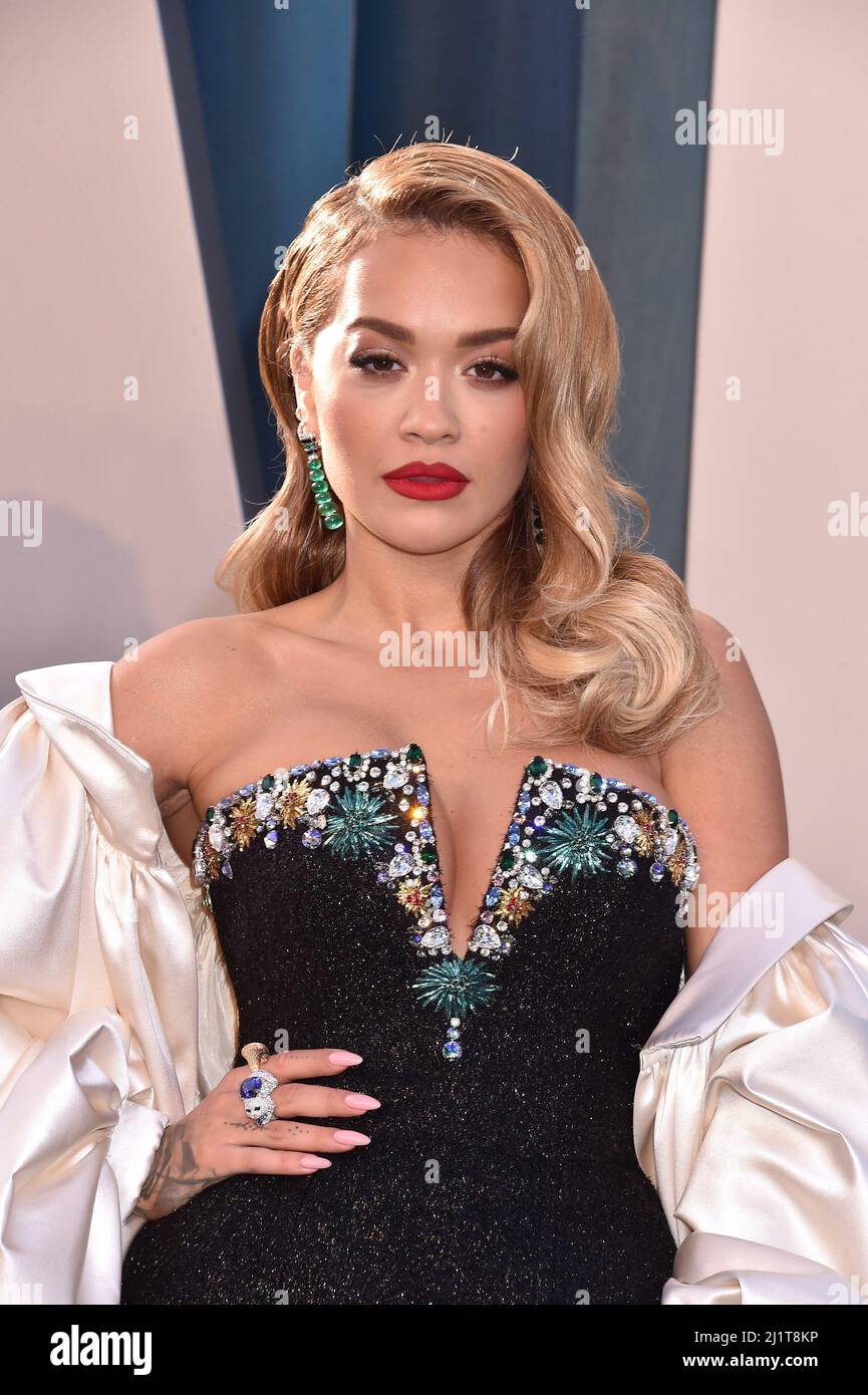 Beverly Hills, Ca. 27th Mar, 2022. Rita Ora at the 2022 Vanity Fair ...