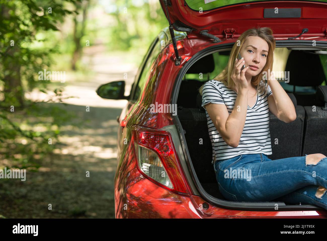 People overheating in car hi-res stock photography and images - Alamy