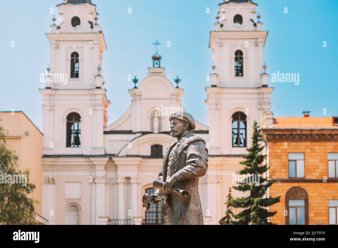 Minsk, Belarus - July 1, 2021: Statue of the Mayor with the key and a ...