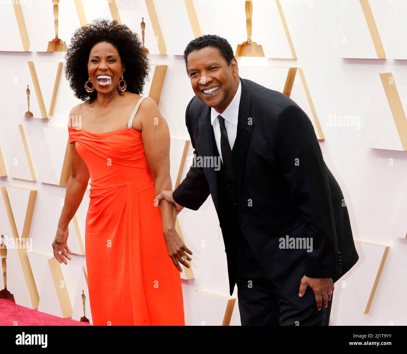 Los Angeles, CA. 27th Mar, 2022. Paulette Washington, Denzel Washington ...