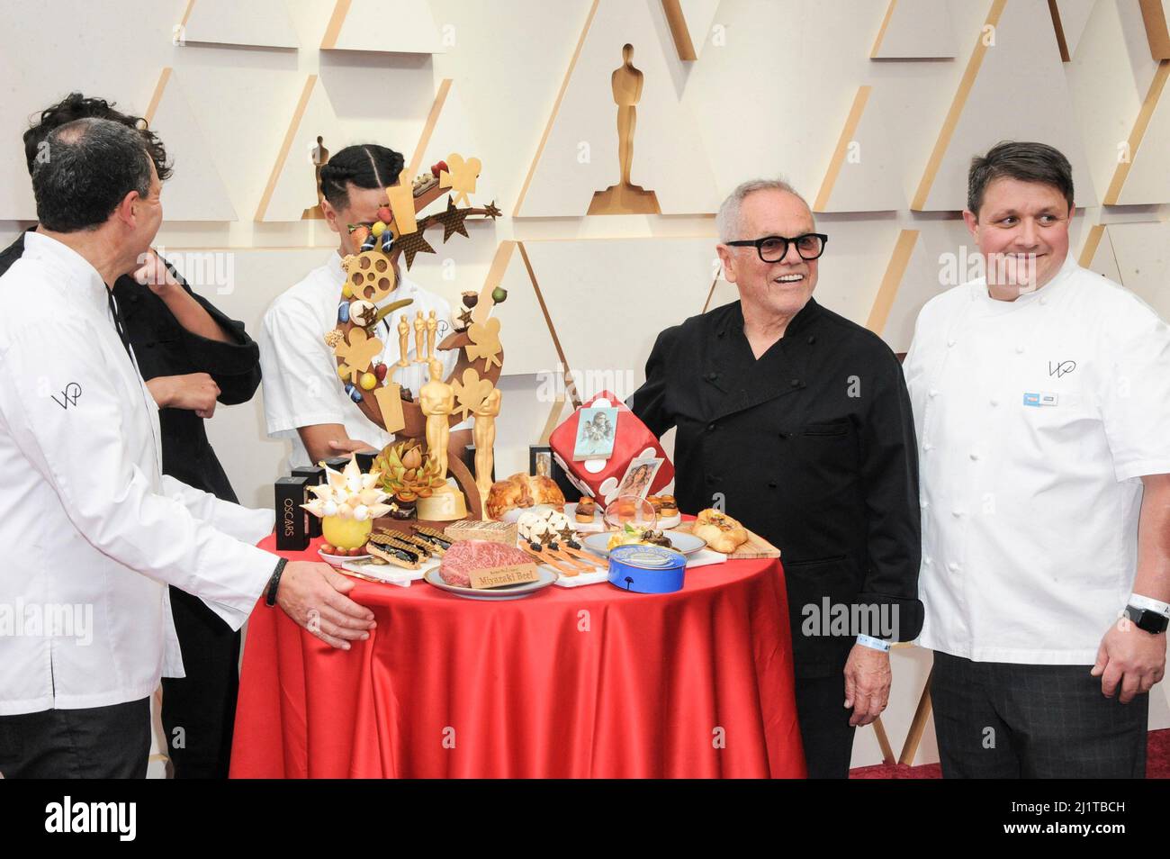 Los Angeles, CA. 27th Mar, 2022. Wolfgang Puck at arrivals for 94th ...
