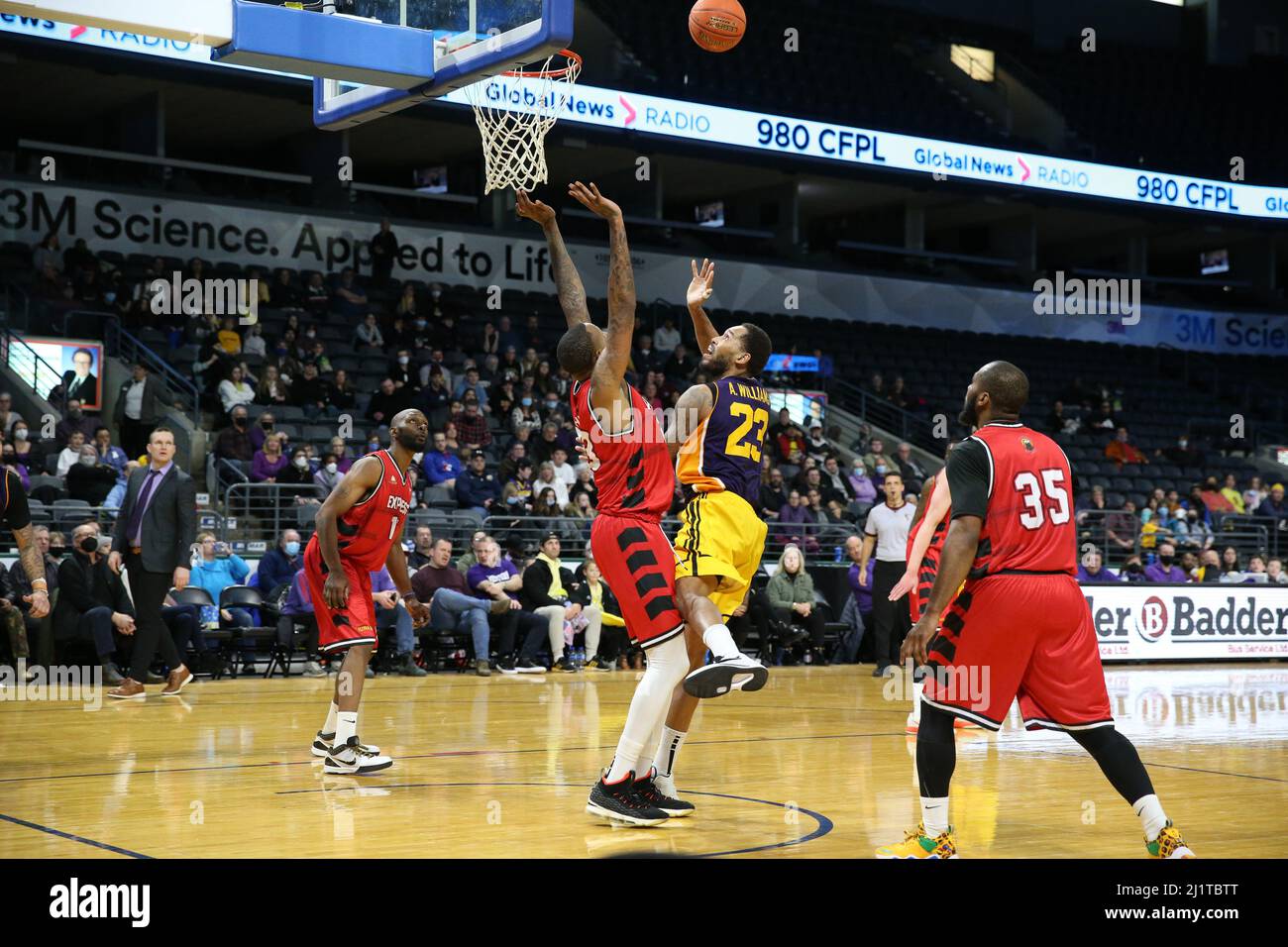 March 27 2022, London Ontario Canada, London Lightning tie the team ...