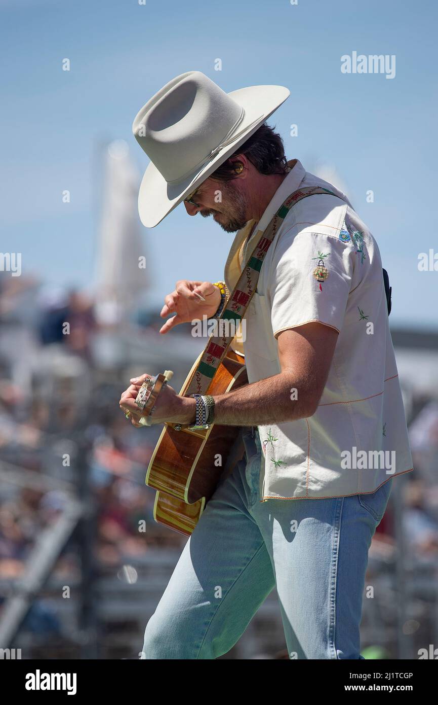 March 27, 2022: Mark Wystrach lead singer of the country band Midland ...