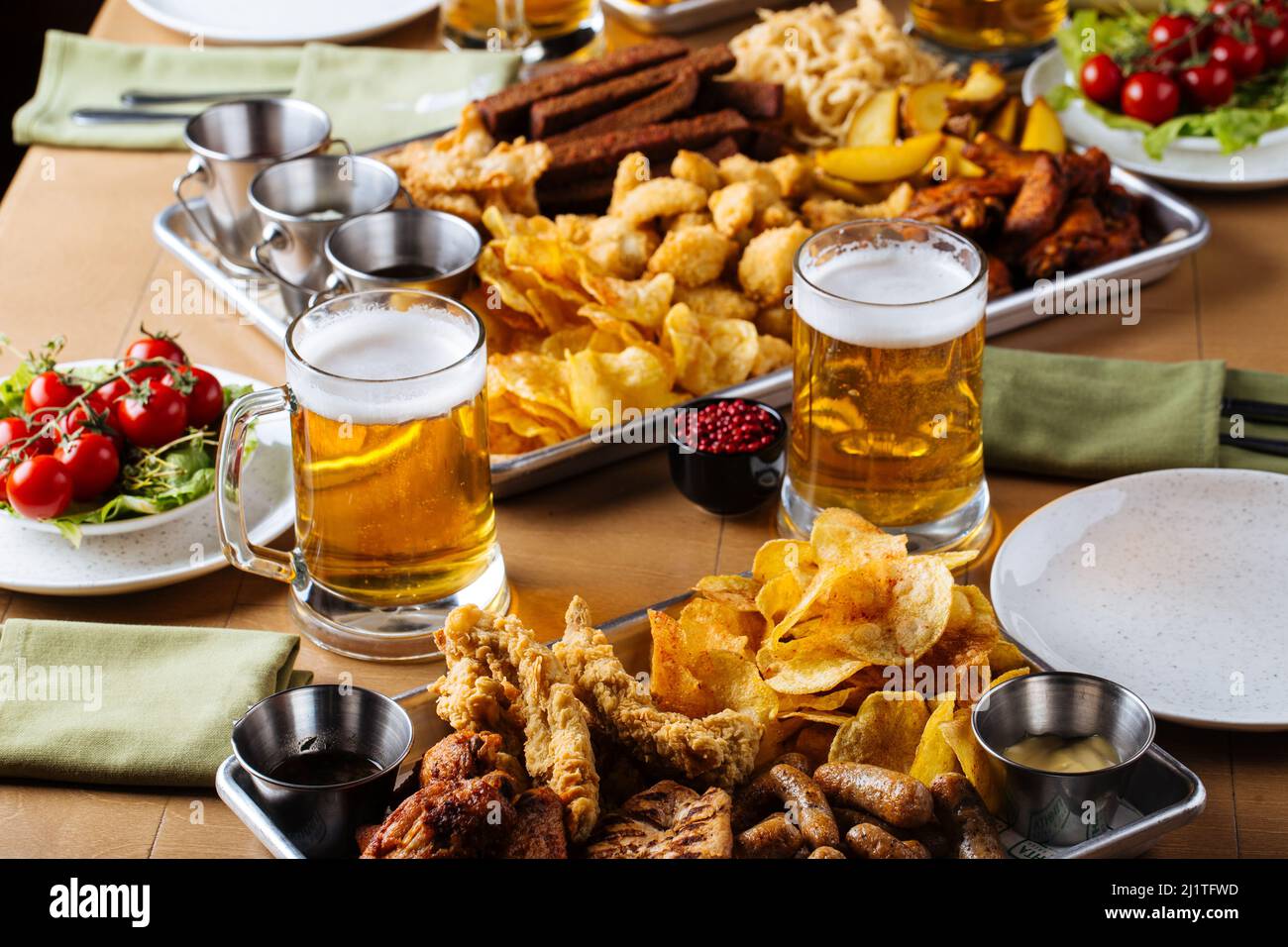 Beer and snacks set hi-res stock photography and images - Alamy