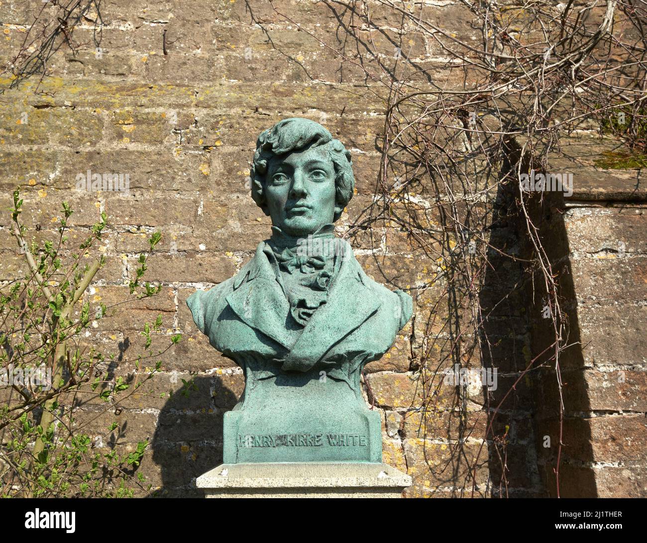 Old bronze statue of a historical figure Stock Photo - Alamy