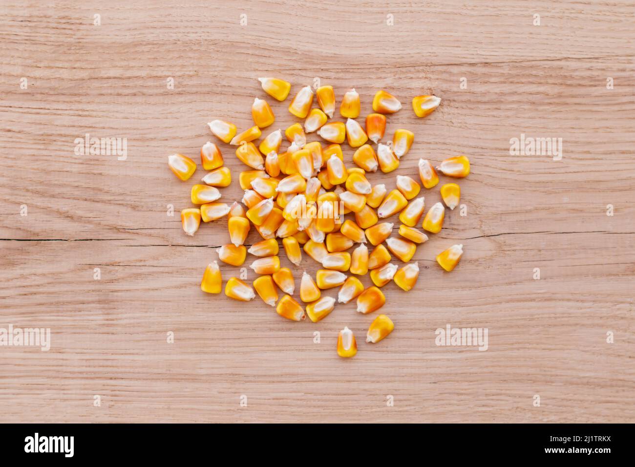 Uncooked sweet popcorn seeds hi-res stock photography and images - Alamy
