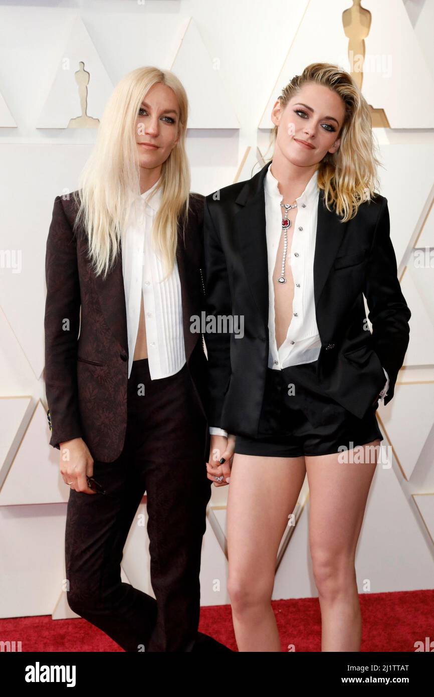 Dylan meyer kristen stewart hi-res stock photography and images - Alamy