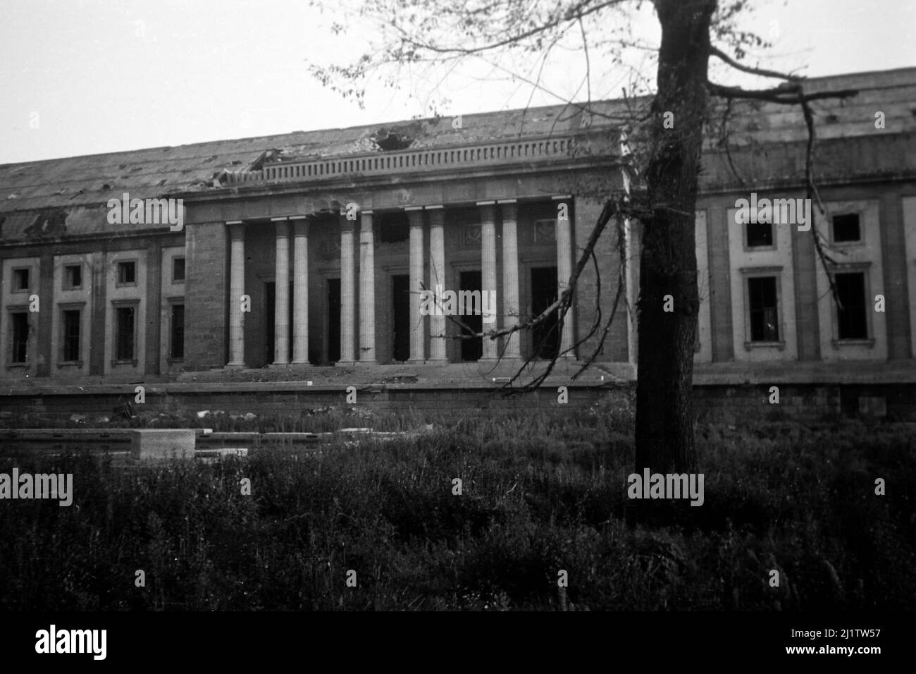 Die reichskanzlei berlin hi-res stock photography and images - Alamy