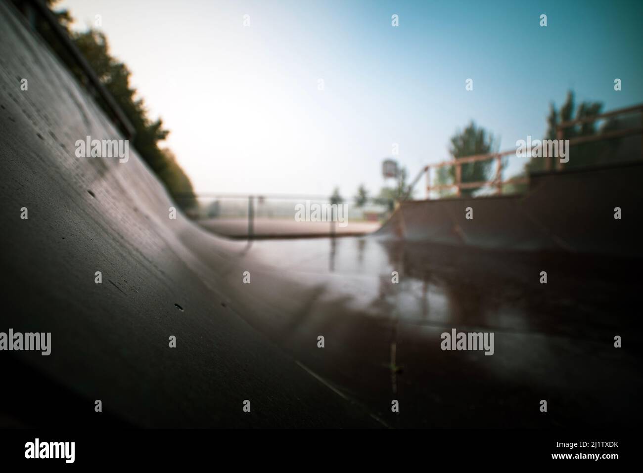 Skate half pipe hi-res stock photography and images - Alamy