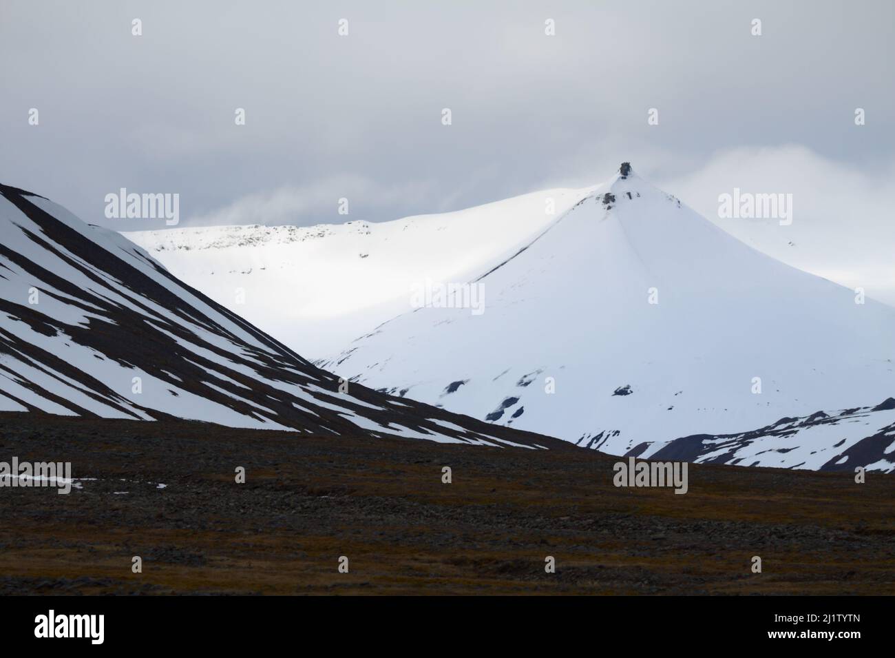 Svalbard winter people hi-res stock photography and images - Alamy