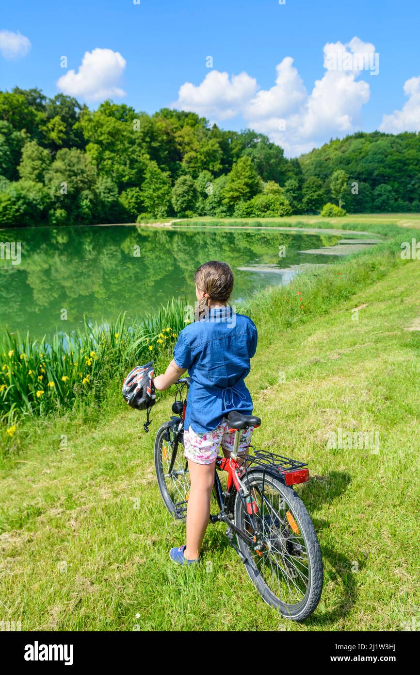 Teen cycling hi-res stock photography and images - Alamy