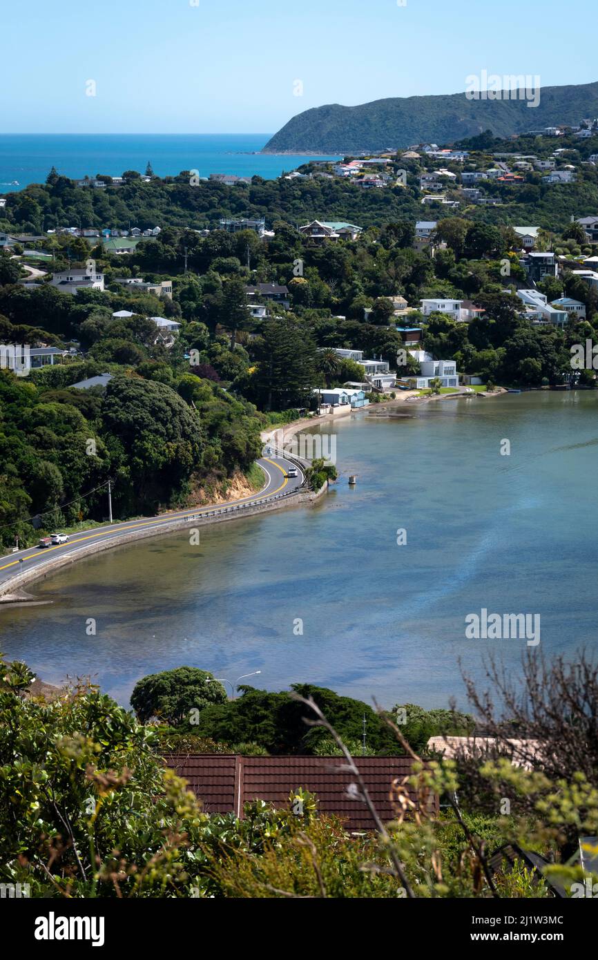 Houses in Whitby and Paremata, beside Browns Bay, Pauatahanui Inlet ...
