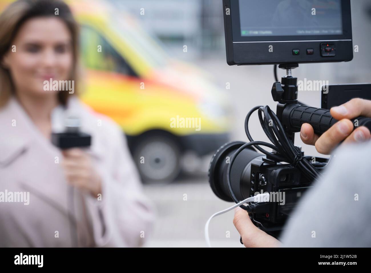 Cameraman hospital hi-res stock photography and images - Alamy