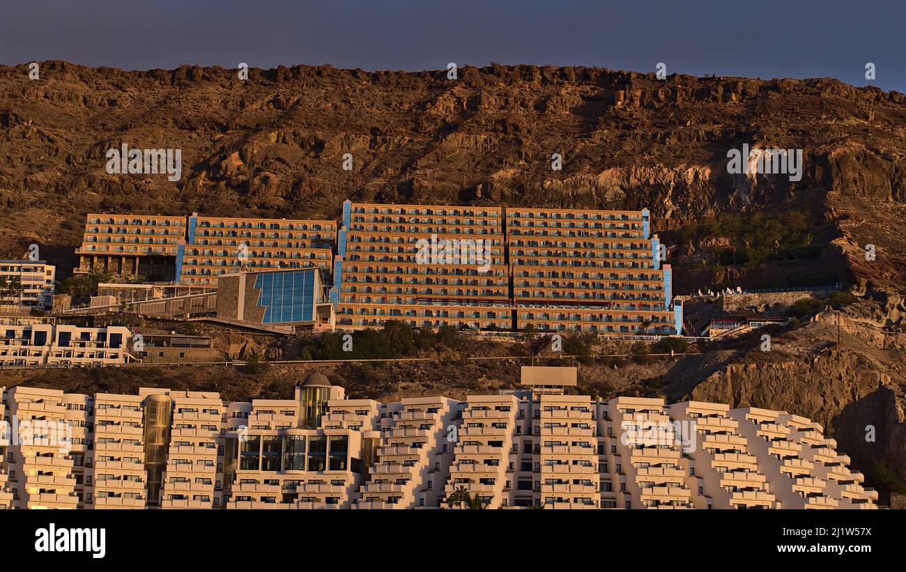 Mass density hi-res stock photography and images - Alamy