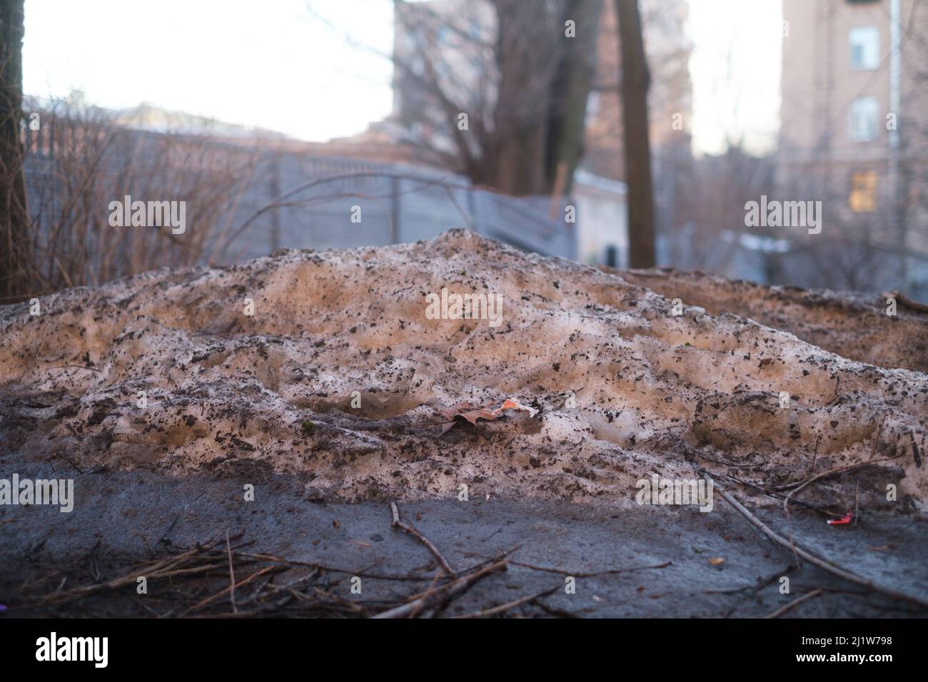 Mud on street hi-res stock photography and images - Alamy
