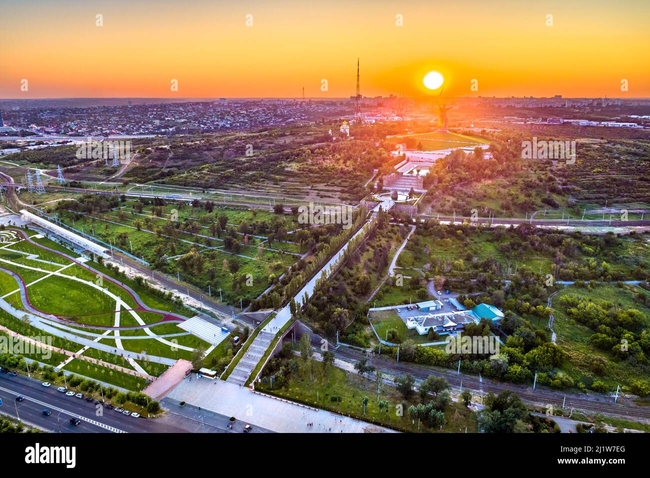 Mamayev Kurgan with the Motherland Calls statue. Volgograd, Russia ...