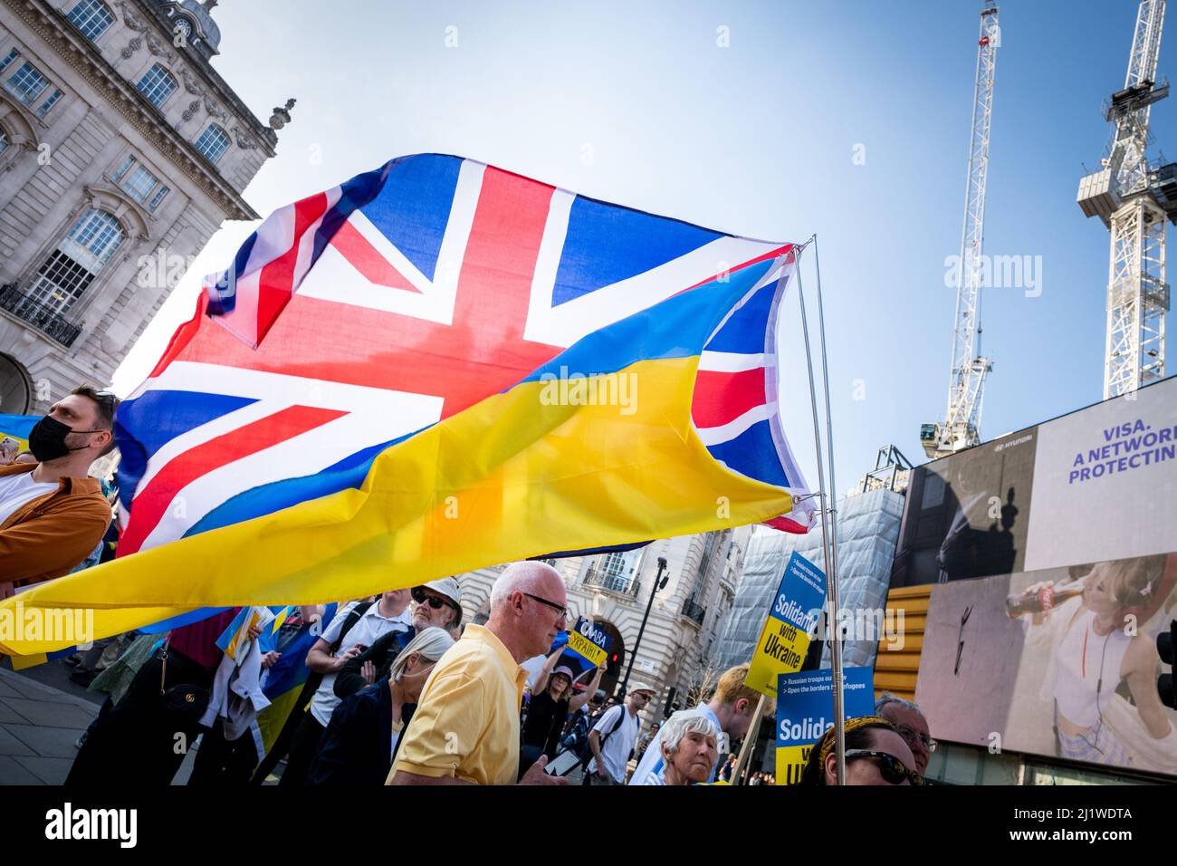 Thousands march in solidarity against the war in Ukraine. 'London ...